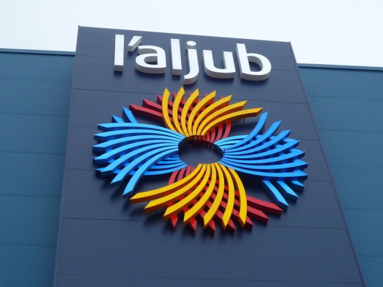 Diseño de rótulos: Claves para destacar y atraer la atención - PROJECTSIGN